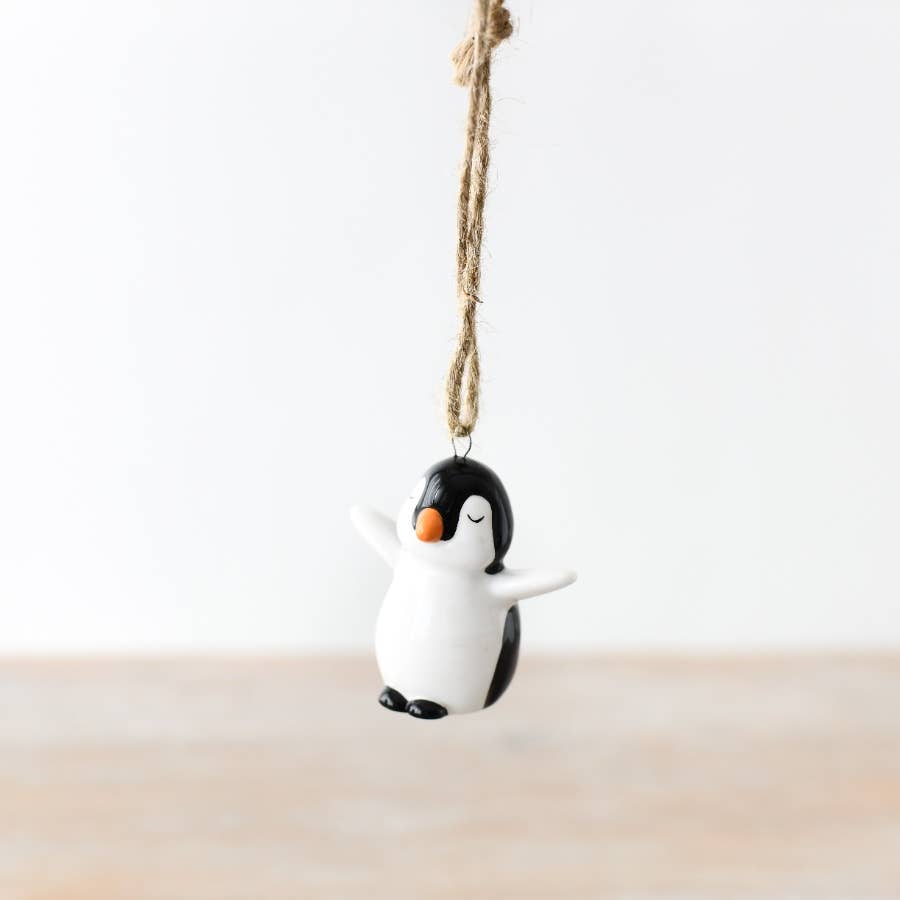 Small Penguin Hanger, 5.5cm – Wild Art Gallery